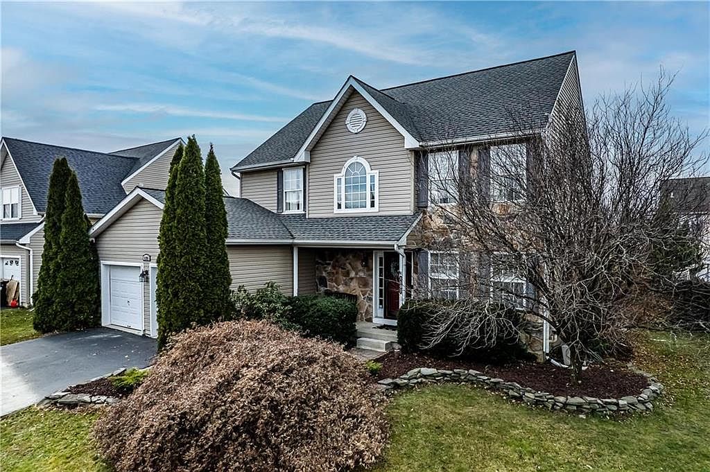 1191 Spring Meadow Dr, Quakertown, PA 18951 | Zillow