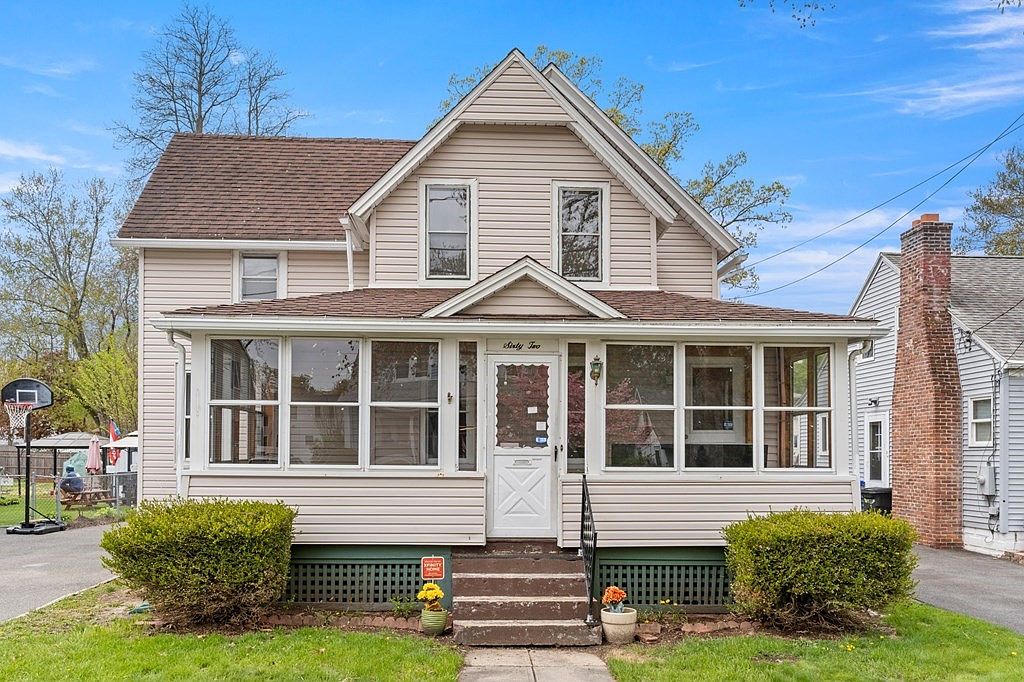 62 Eddy St, Springfield, MA 01104 | Zillow