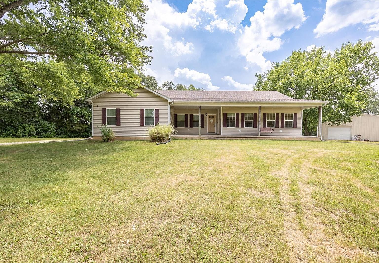 894 Danby Rd, Festus, MO 63028 | Zillow