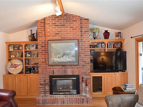 1008 Poly Dr APT C1, Billings, MT 59102 | Zillow