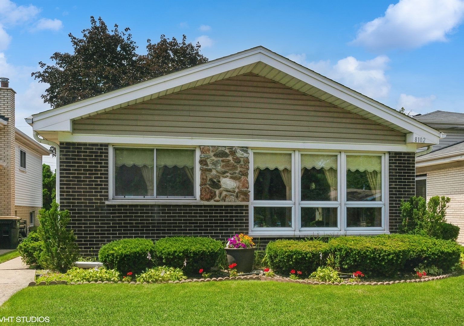 8102 Gross Point Rd, Morton Grove, IL 60053 | Zillow