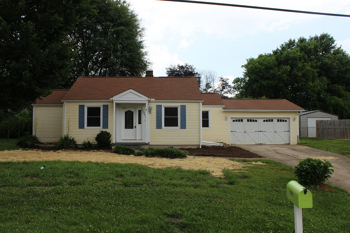 1011 Henrietta Dr, Knoxville, TN 37912 | Zillow