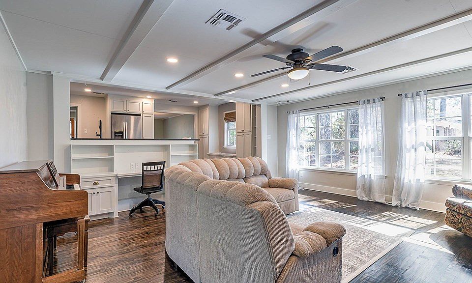 3812 Baldwin Dr Laurel MS | Zillow