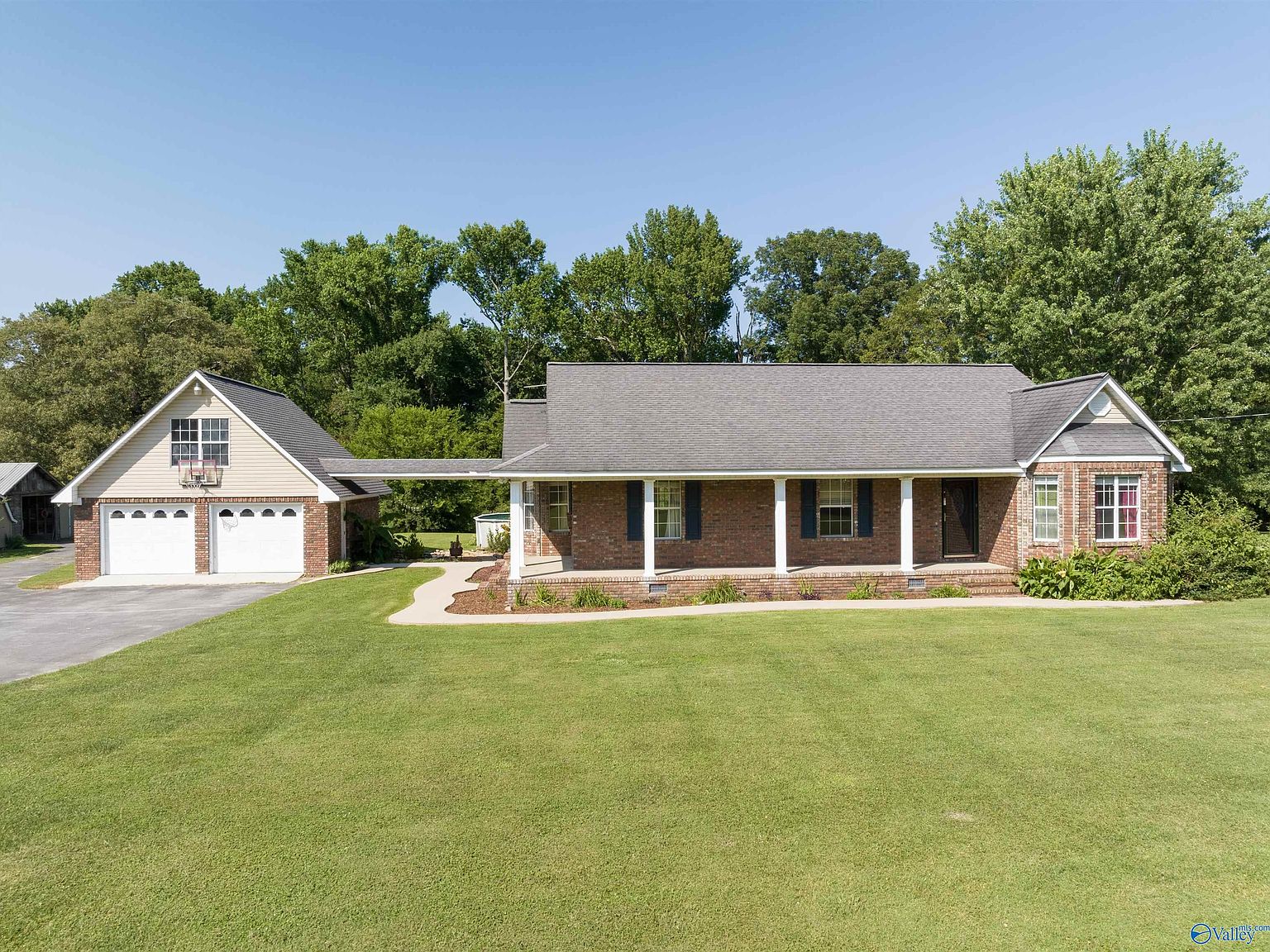 2121 Chavies Rd, Fort Payne, AL 35968 | Zillow