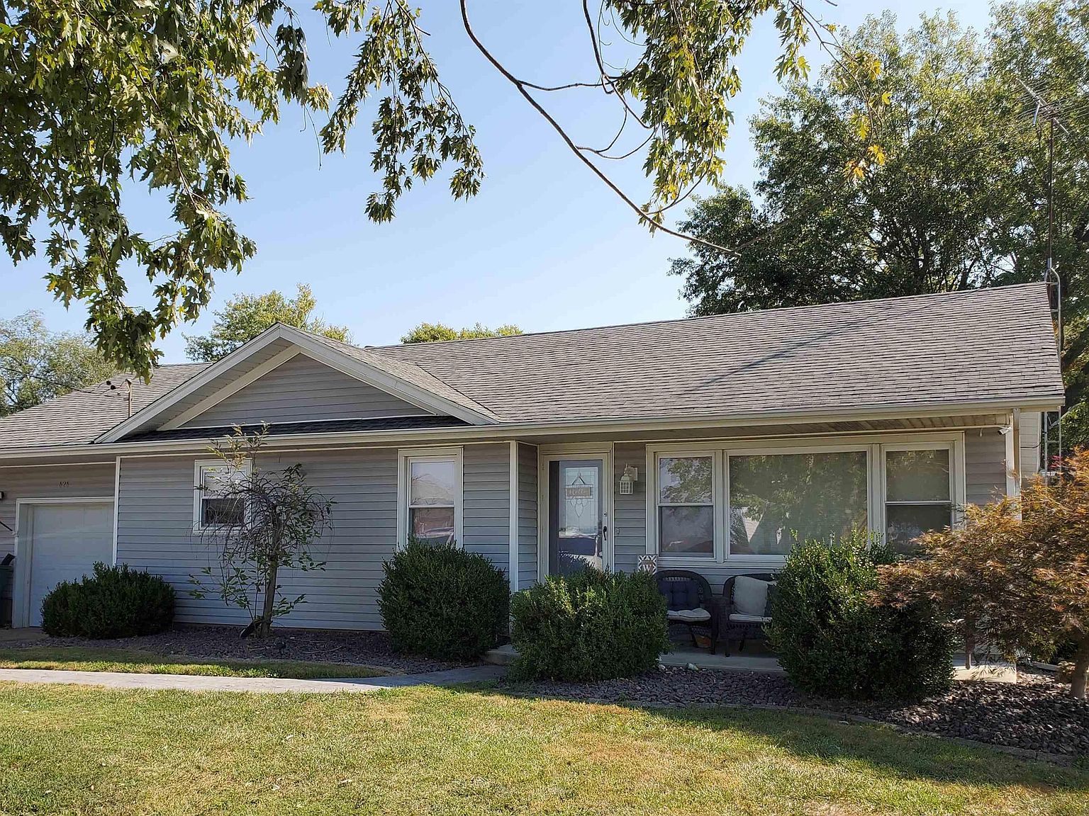 626 N Main St, New Minden, IL 62263 | MLS #CA1024937 | Zillow