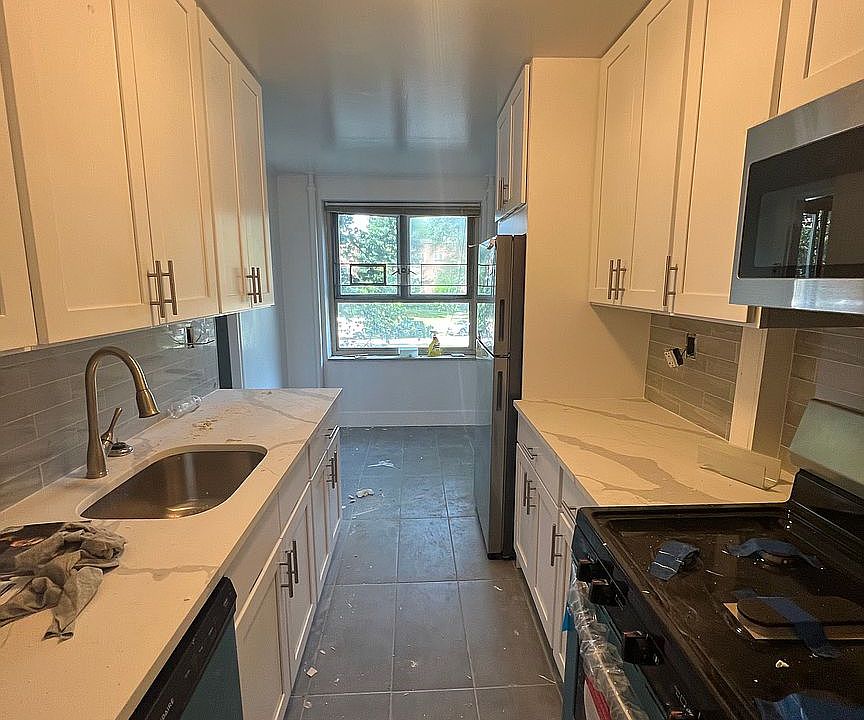 61-04 183rd St Fresh Meadows, NY, 11365 - Apartments for Rent | Zillow