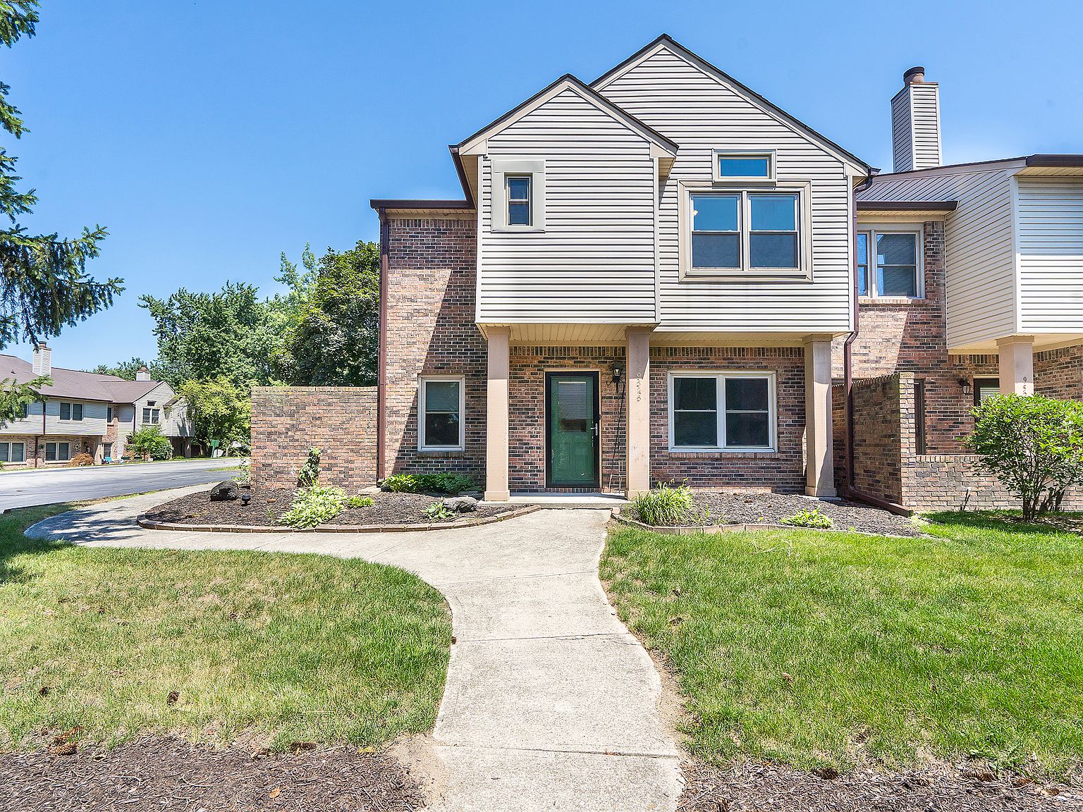 9525 Maple Way, Indianapolis, IN 46268 | Zillow