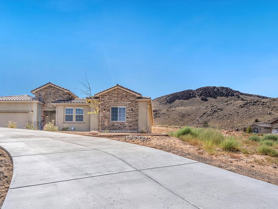 3901 Vista Del Rio SW, Rio, NM 87031 | Zillow