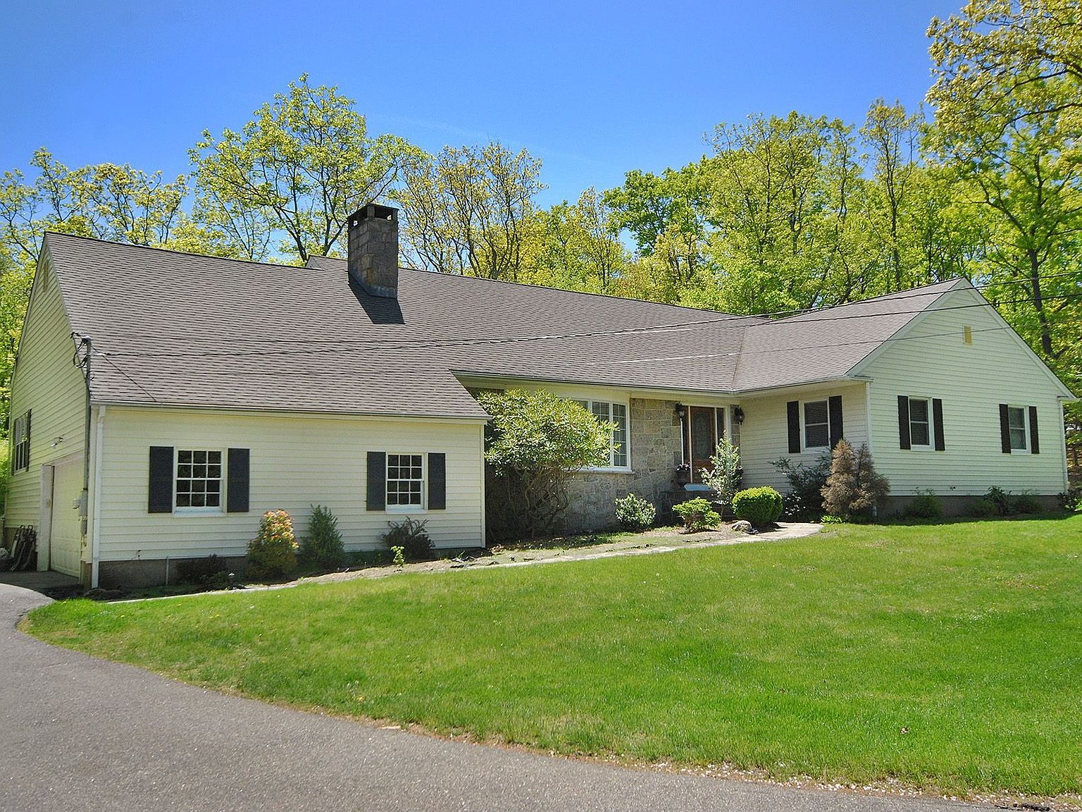 741 Ridge Rd, Kinnelon, NJ 07405 | Zillow
