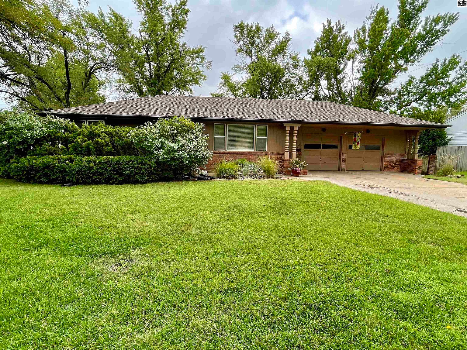 123 Carlton Rd, Hutchinson, KS 67502 | Zillow