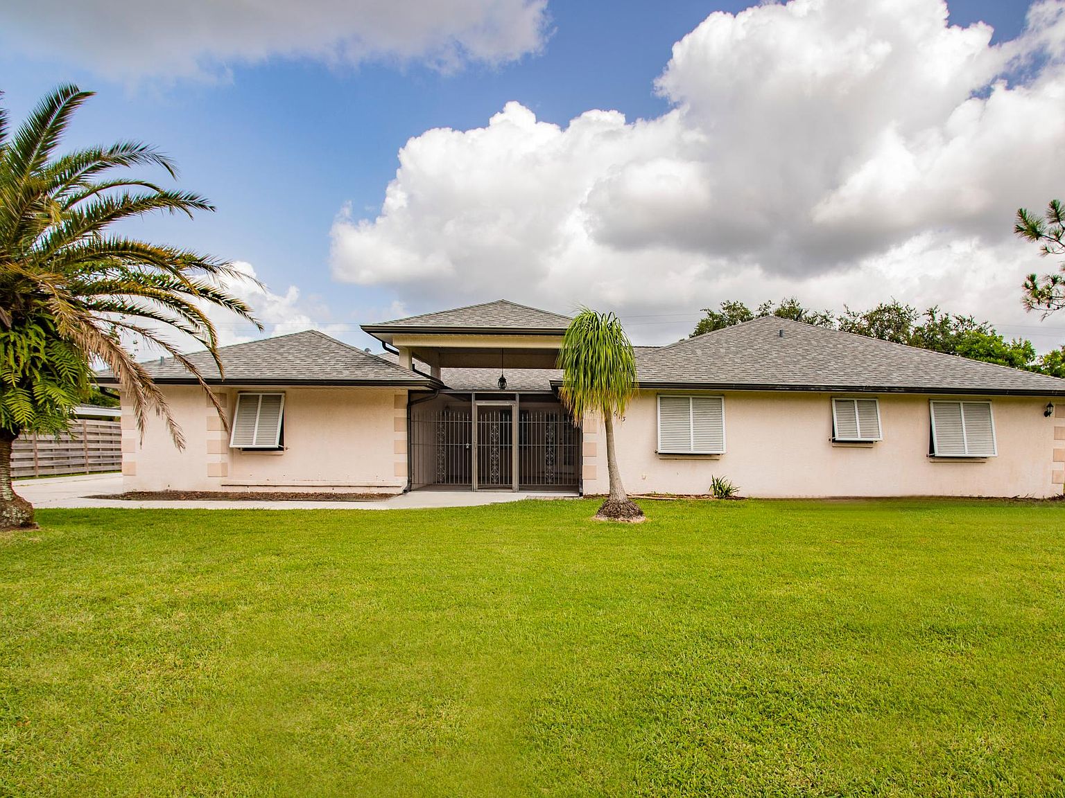 613 Chevy Chase Dr, Sarasota, FL 34243 | Zillow