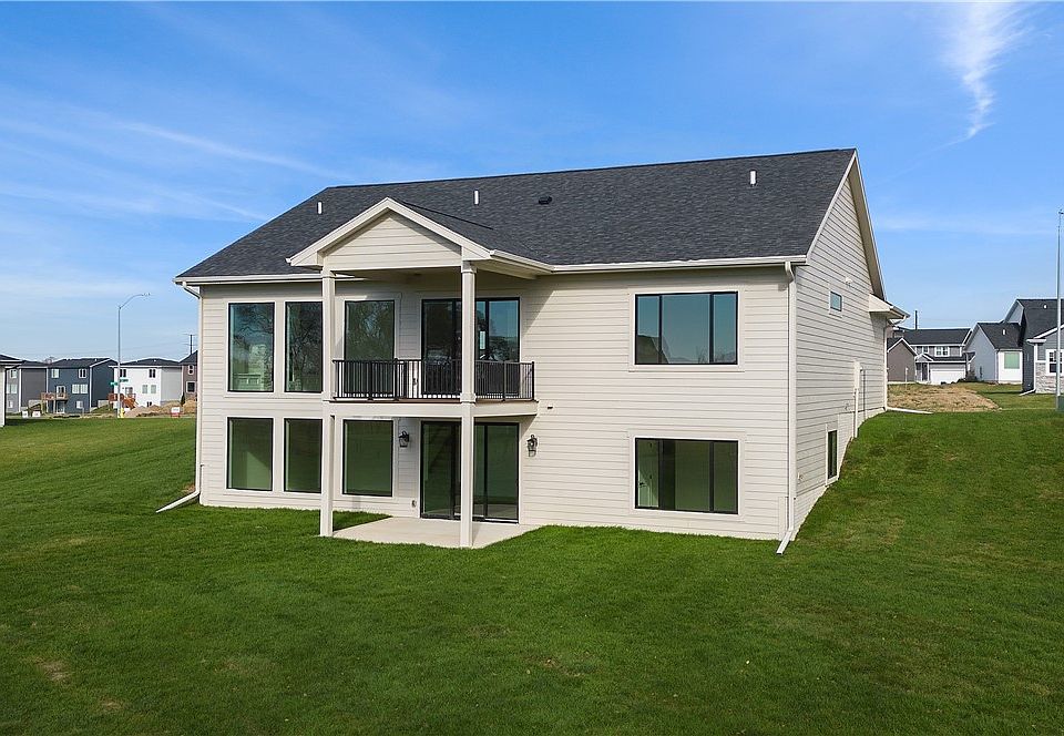 15014 Springbrook Trl, Urbandale, IA 50323 | Zillow