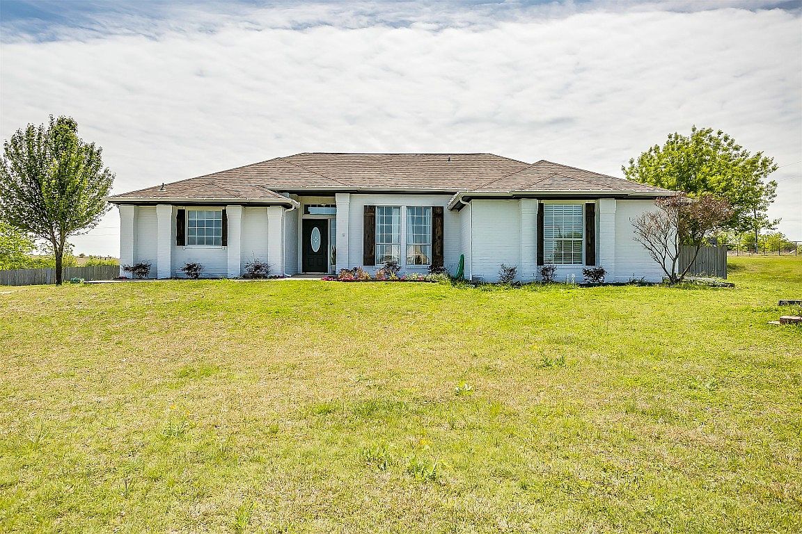 1253 Private Road 4011, Decatur, TX 76234 | Zillow