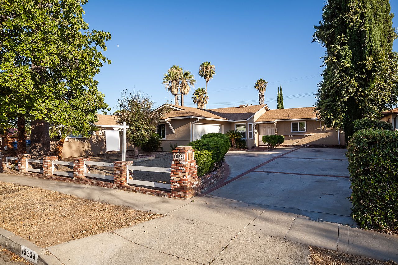 19234 Napa St, Northridge, CA 91324 | Zillow
