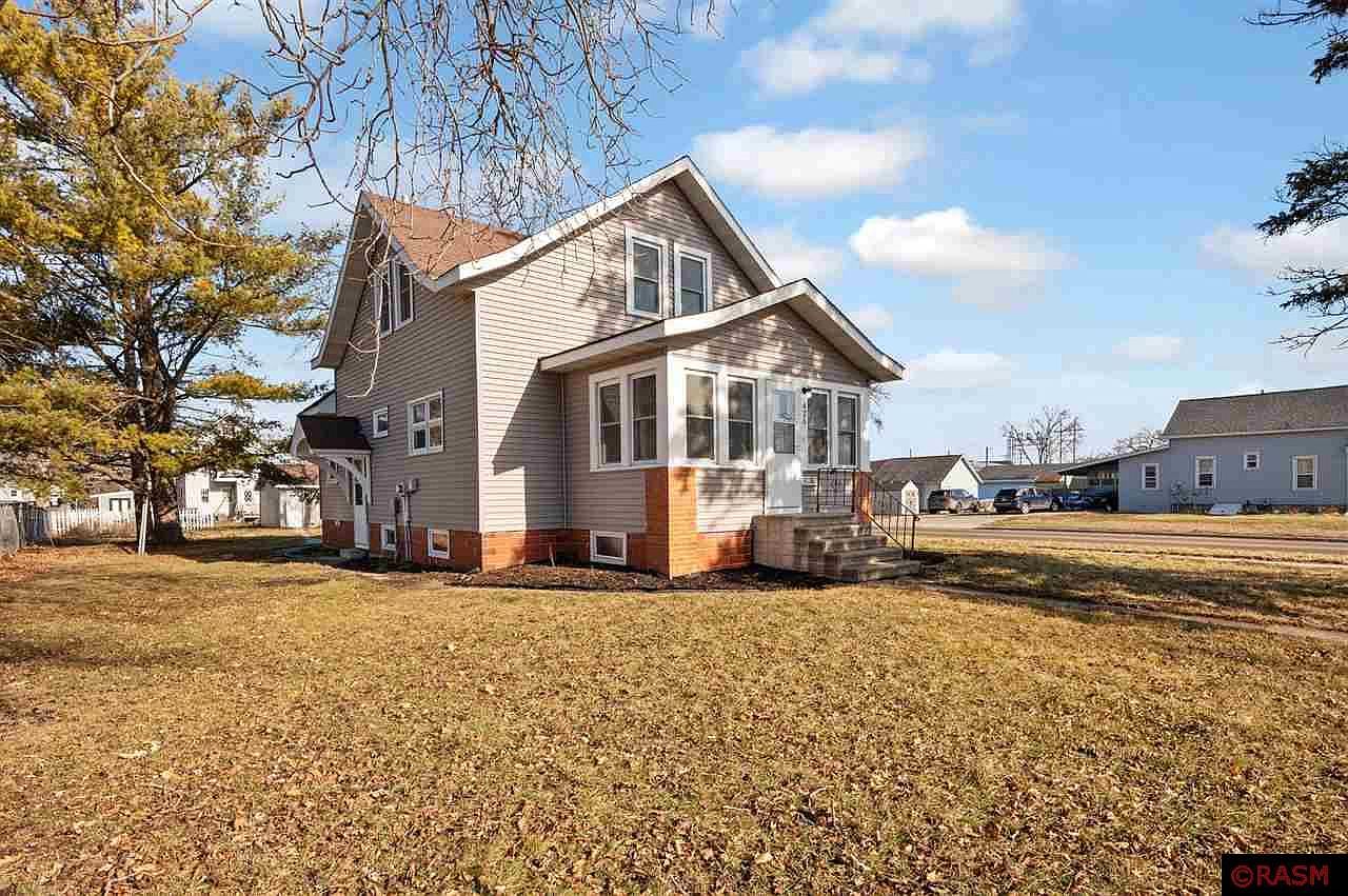425 E 6th St, Blue Earth, MN 56013 | MLS #7034212 | Zillow