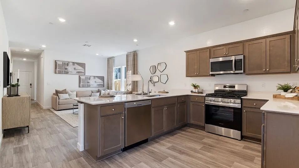 2776 N Janice Ave, Fresno, CA 93737 | Zillow