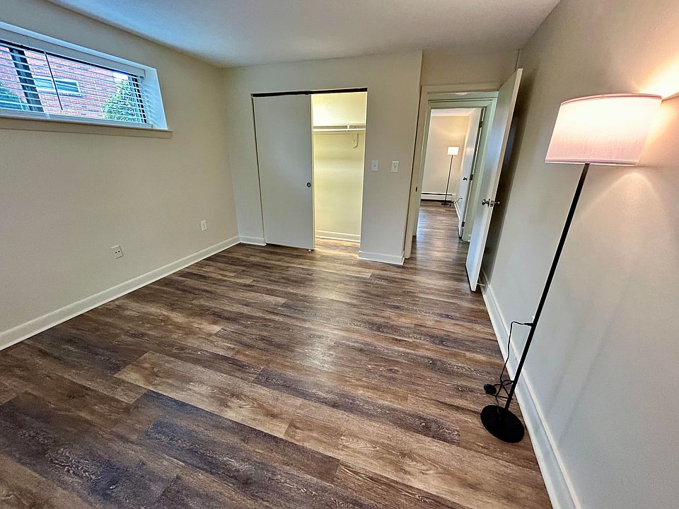 70c Charles River Rd Waltham MA | Zillow