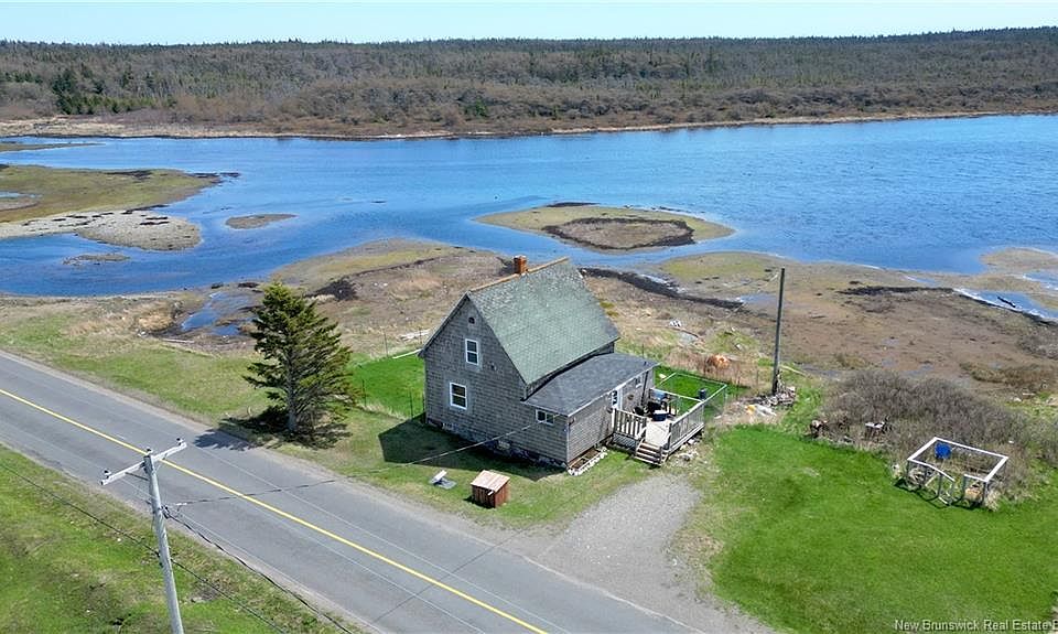 Affordable 4-Bedroom Waterfront Cottage on 1.69 Acres in New Brunswick ...