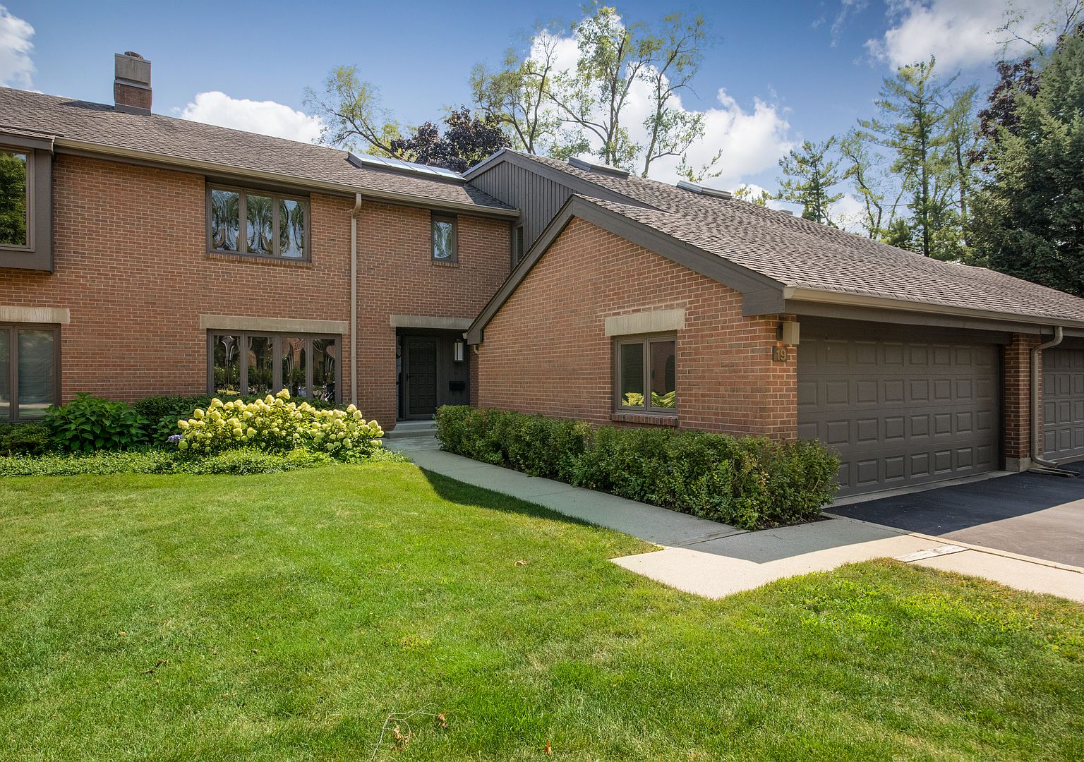 19 Park Ln, Park Ridge, IL 60068 | Zillow