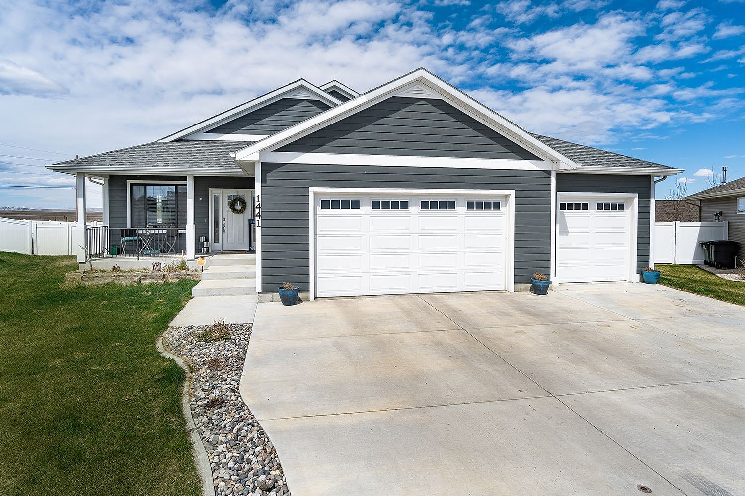239 Meadow View Loop, East Helena, MT 59635 | Zillow