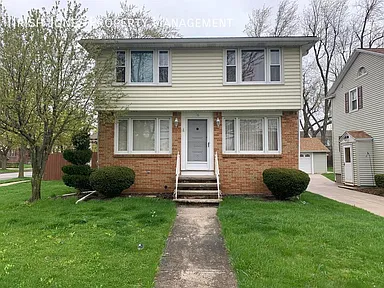 36 Huth Rd Buffalo NY | Zillow