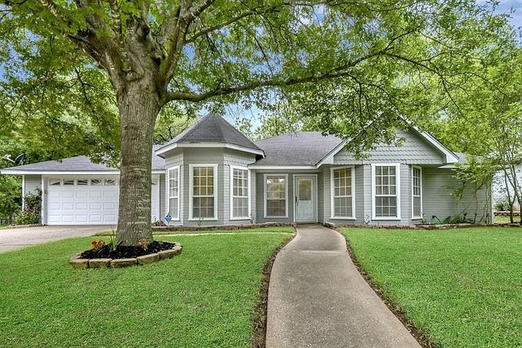 327 Station Creek Dr, Waco, TX 76708 | Zillow