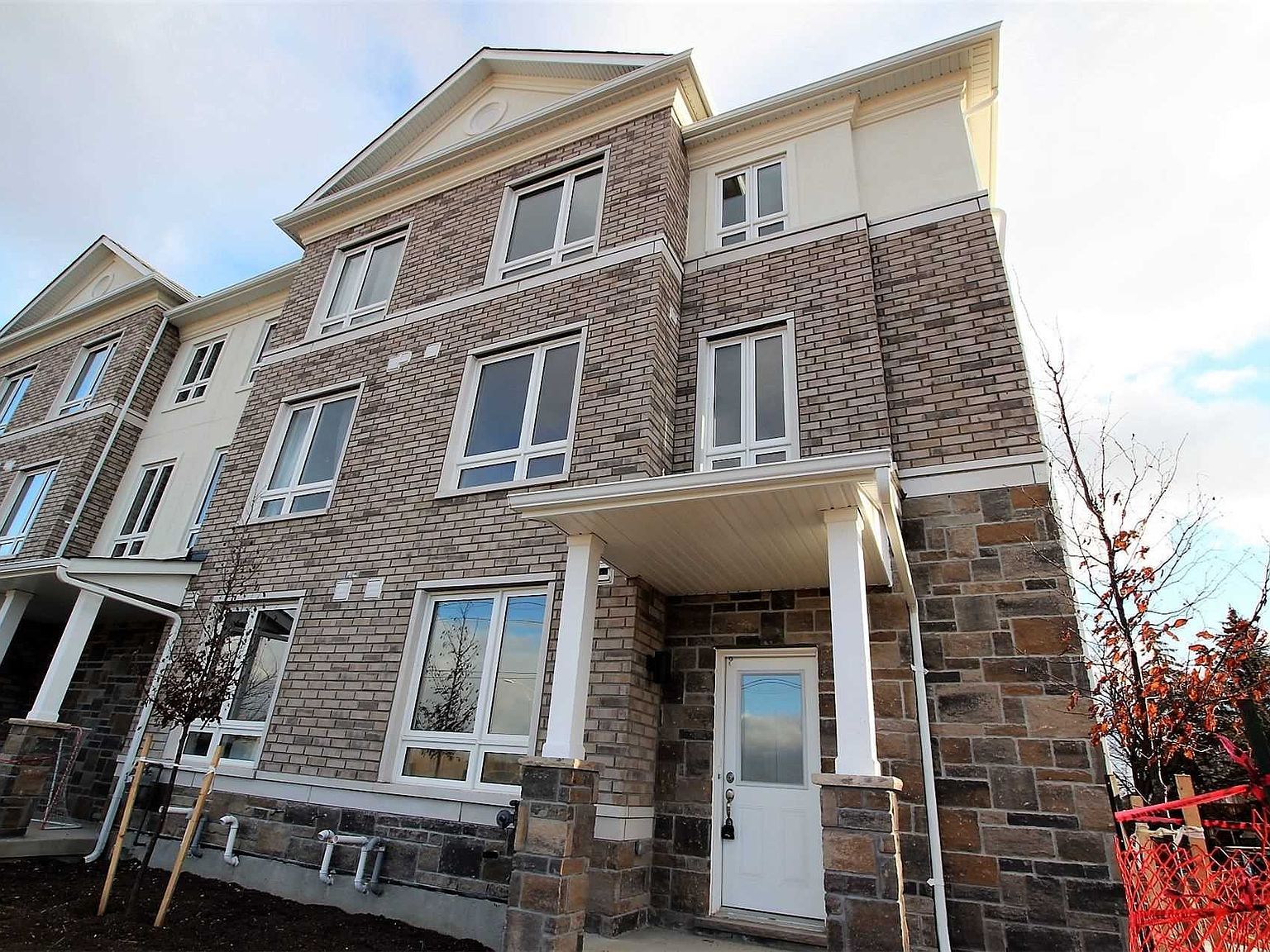 38 Chicago Ln, Markham, ON L6E 0V6 | Zillow
