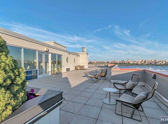 1017 Hudson Park, Edgewater, NJ 07020 | MLS #23021069 | Zillow