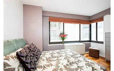 10 East End Avenue #1B in Yorkville, Manhattan | StreetEasy