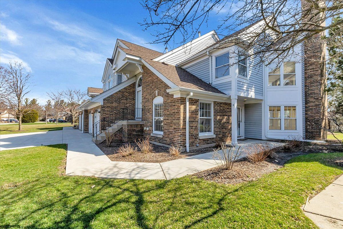 9 Willow Pkwy #89-3, Buffalo Grove, IL 60089 | Zillow