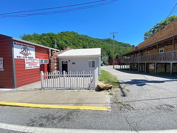 121 Grace St, Delbarton, WV 25670 | MLS #122328 | Zillow