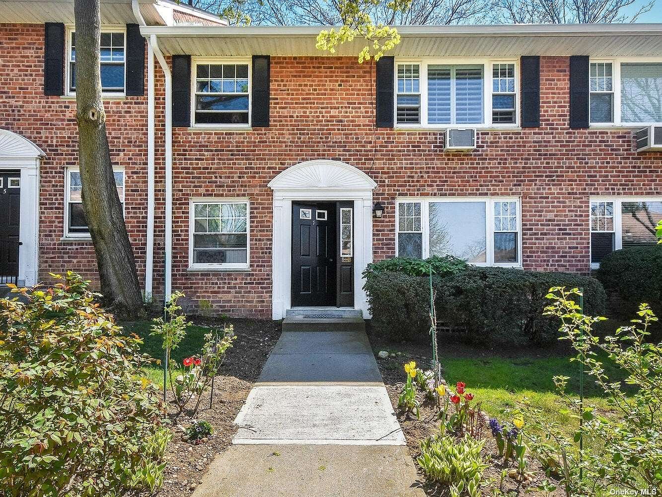 7 Madison Park Gardens UNIT 7L, Pt Washington, NY 11050 | Zillow