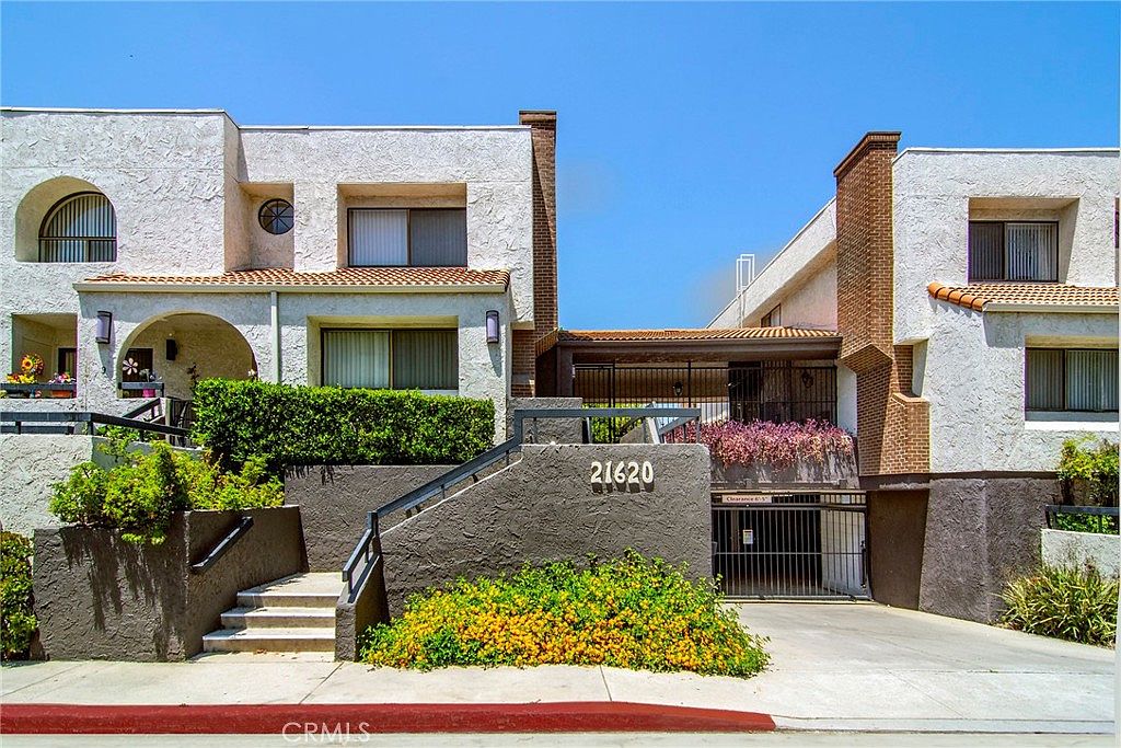 21620 Burbank Blvd UNIT 19, Woodland Hills, CA 91367 | Zillow