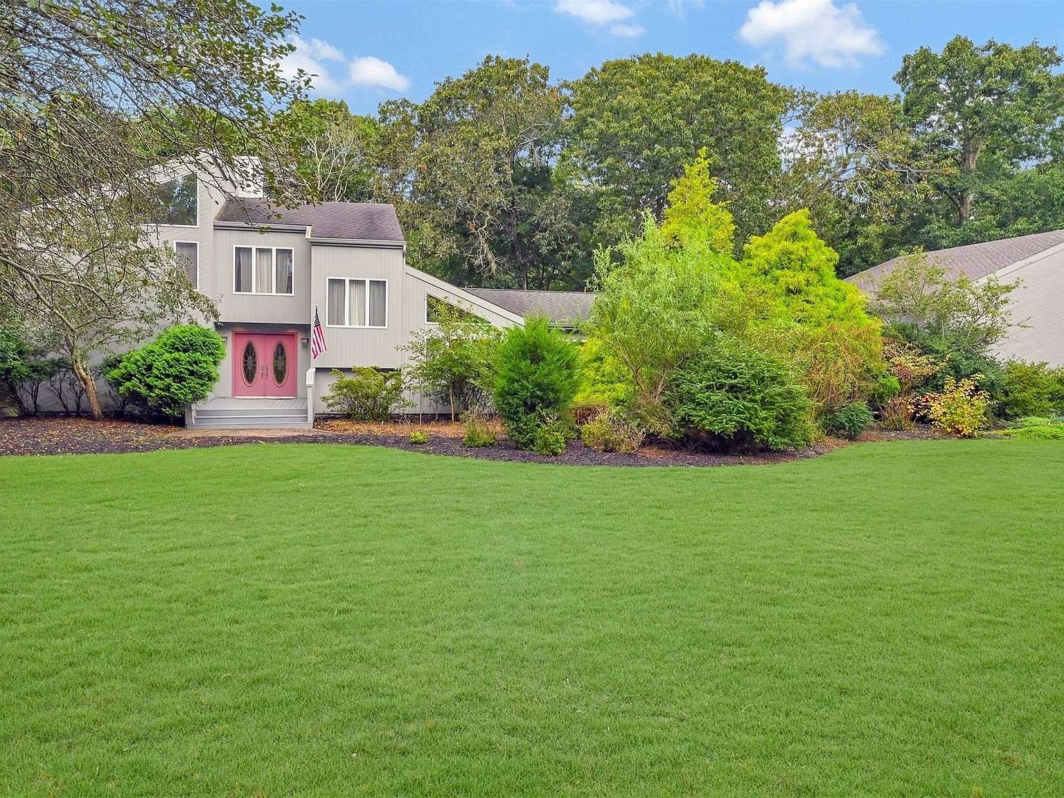 8 Inlet View Path, East Moriches, NY 11940 | Zillow