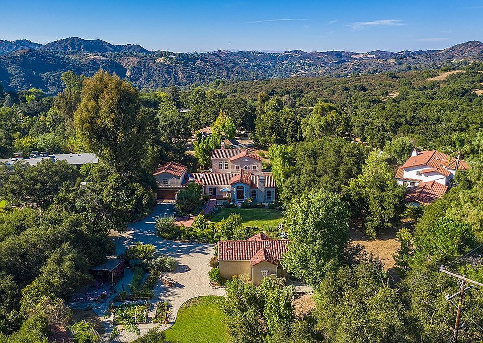 21149 Entrada Rd, Topanga, CA 90290 | Zillow