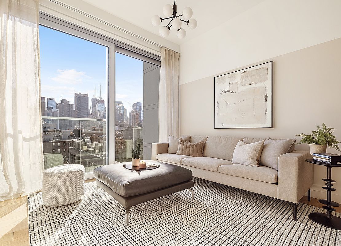 547 W 47th St ROOM 901, New York, NY 10036 | Zillow