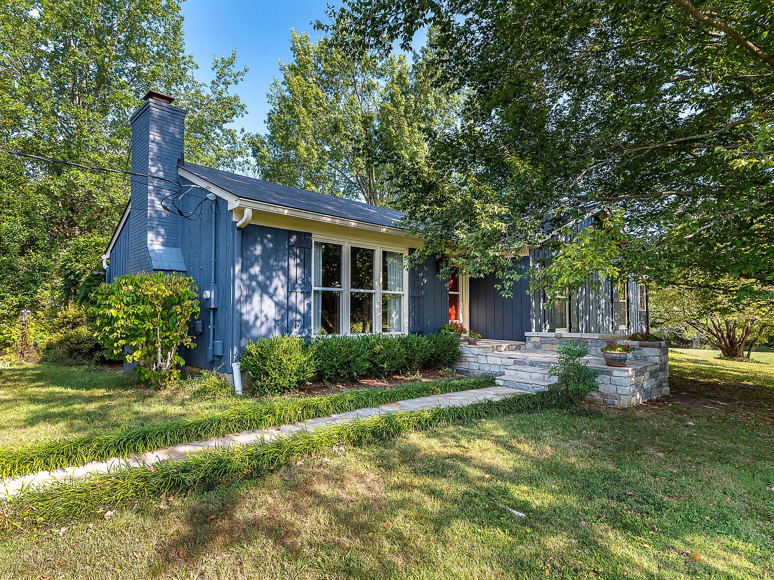 1132 Flat Rock Rd, Louisville, KY 40245 | Zillow
