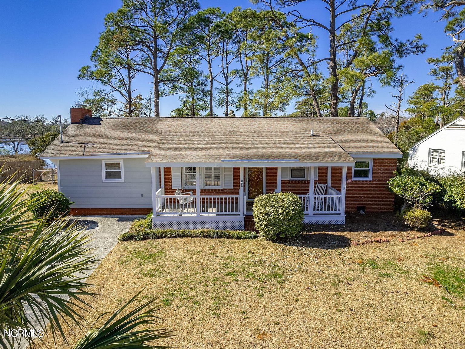 806 S Yaupon Terrace, Morehead City, NC 28557 | Zillow