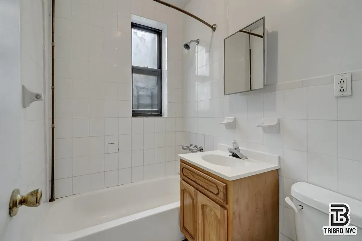 2342 Ryer Avenue #2F in Fordham, Bronx | StreetEasy