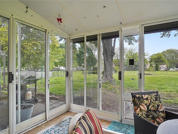 230 Mill Morr Dr, Painesville, OH 44077 | Zillow