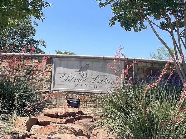 Silver Lakes Ranch - Sunset TX Real Estate - 17 Homes For Sale | Zillow
