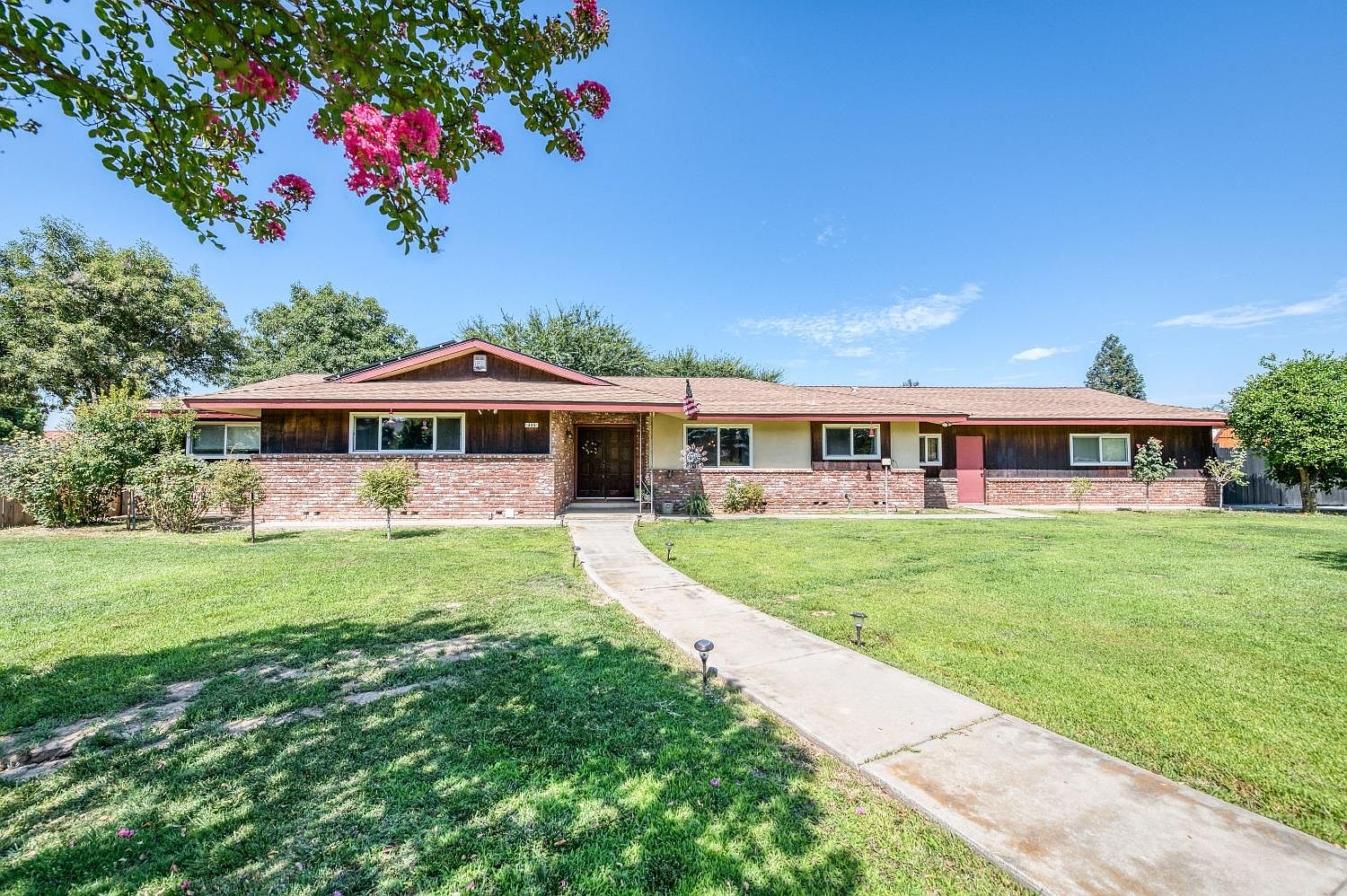 335 Bethel Ave, Sanger, CA 93657 | Zillow