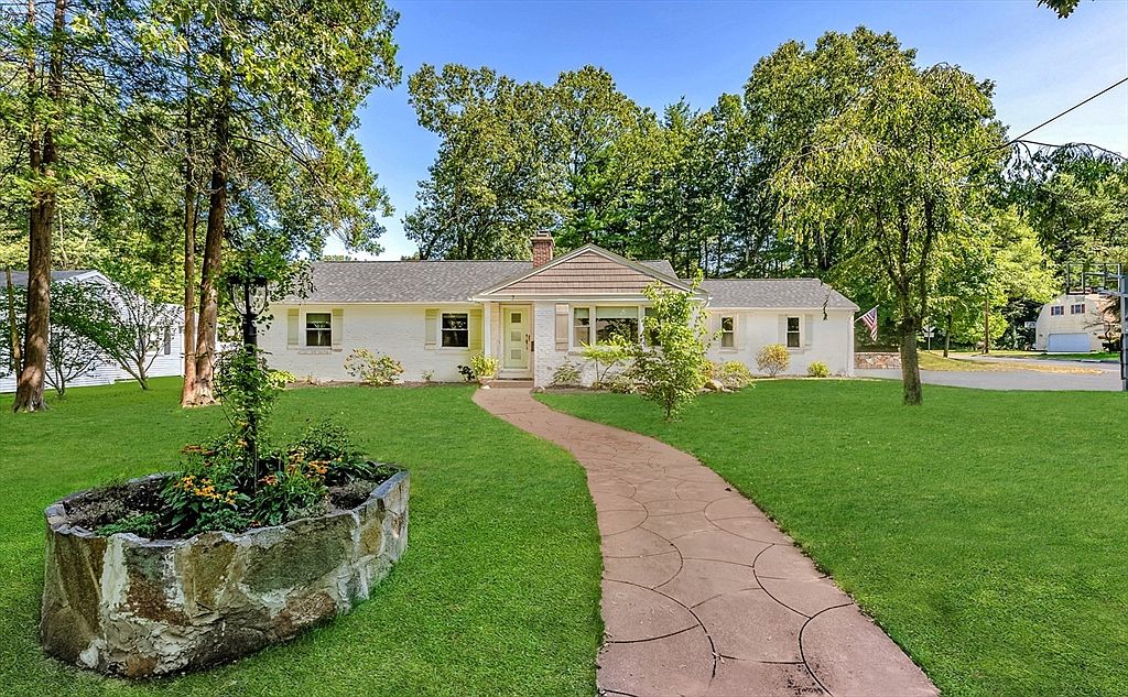 7 Robin Rd, Longmeadow, MA 01106 | MLS #73286214 | Zillow