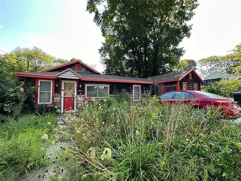 948 Main St, Hope Valley, RI 02832 | Zillow