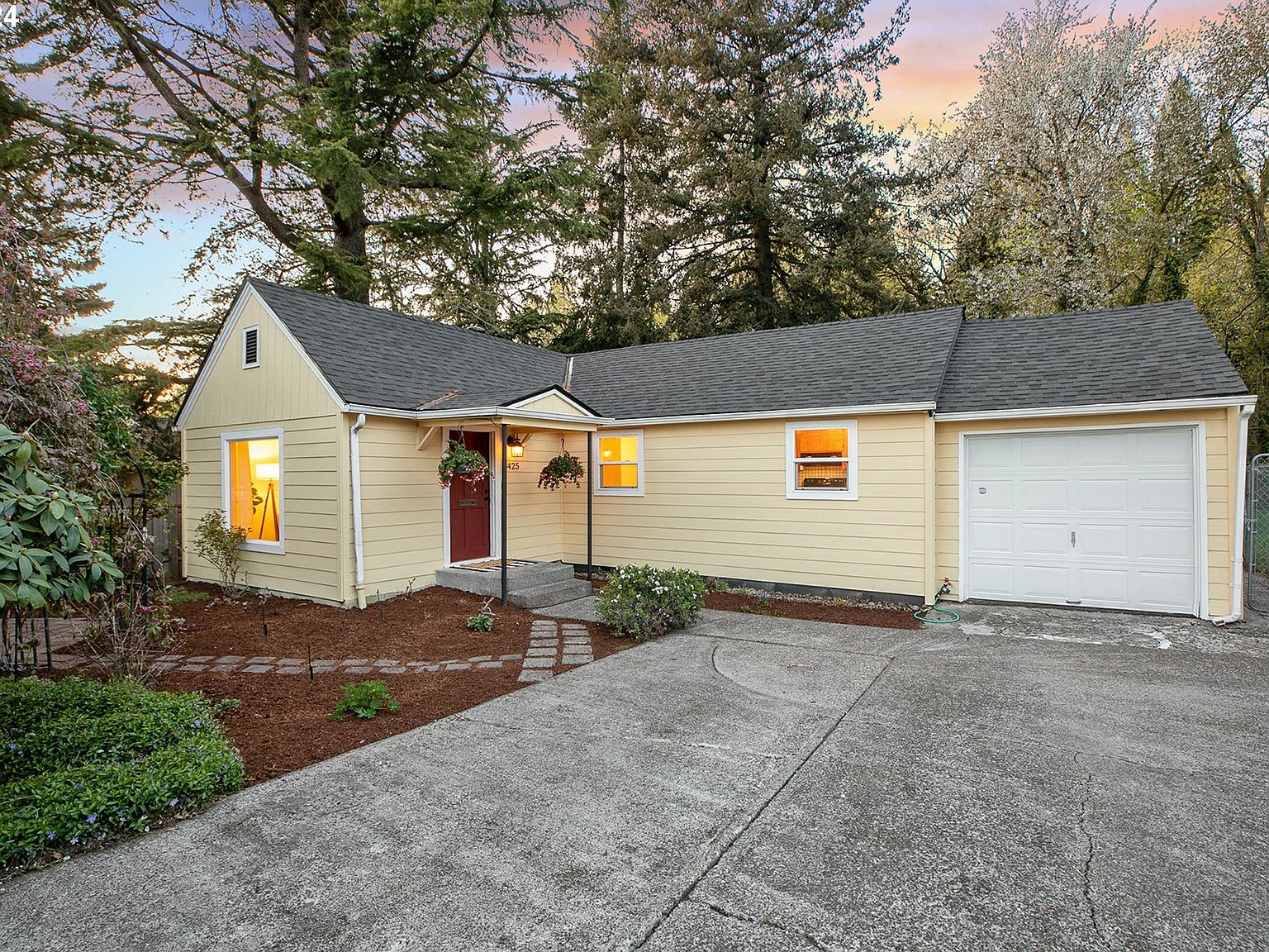 8425 NE Beech St, Portland, OR 97220 | Zillow