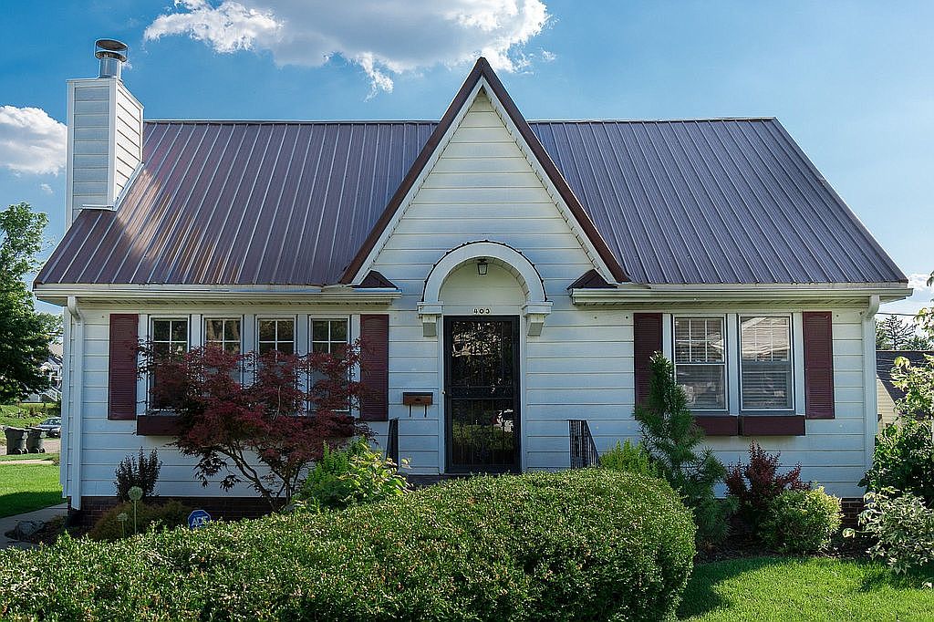 403 Dunreath Dr NE, Cedar Rapids, IA 52402 | Zillow