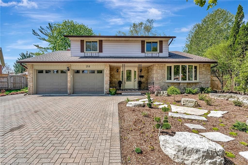 28 Upper Canada Pl, Kitchener, ON N2P 1G1 | Zillow