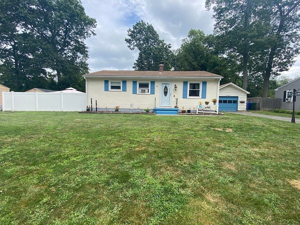 181 Newhouse St, Springfield, MA 01118 | Zillow