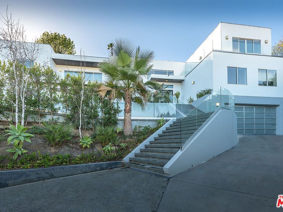 12148 Travis St, Los Angeles, CA 90049 | Zillow