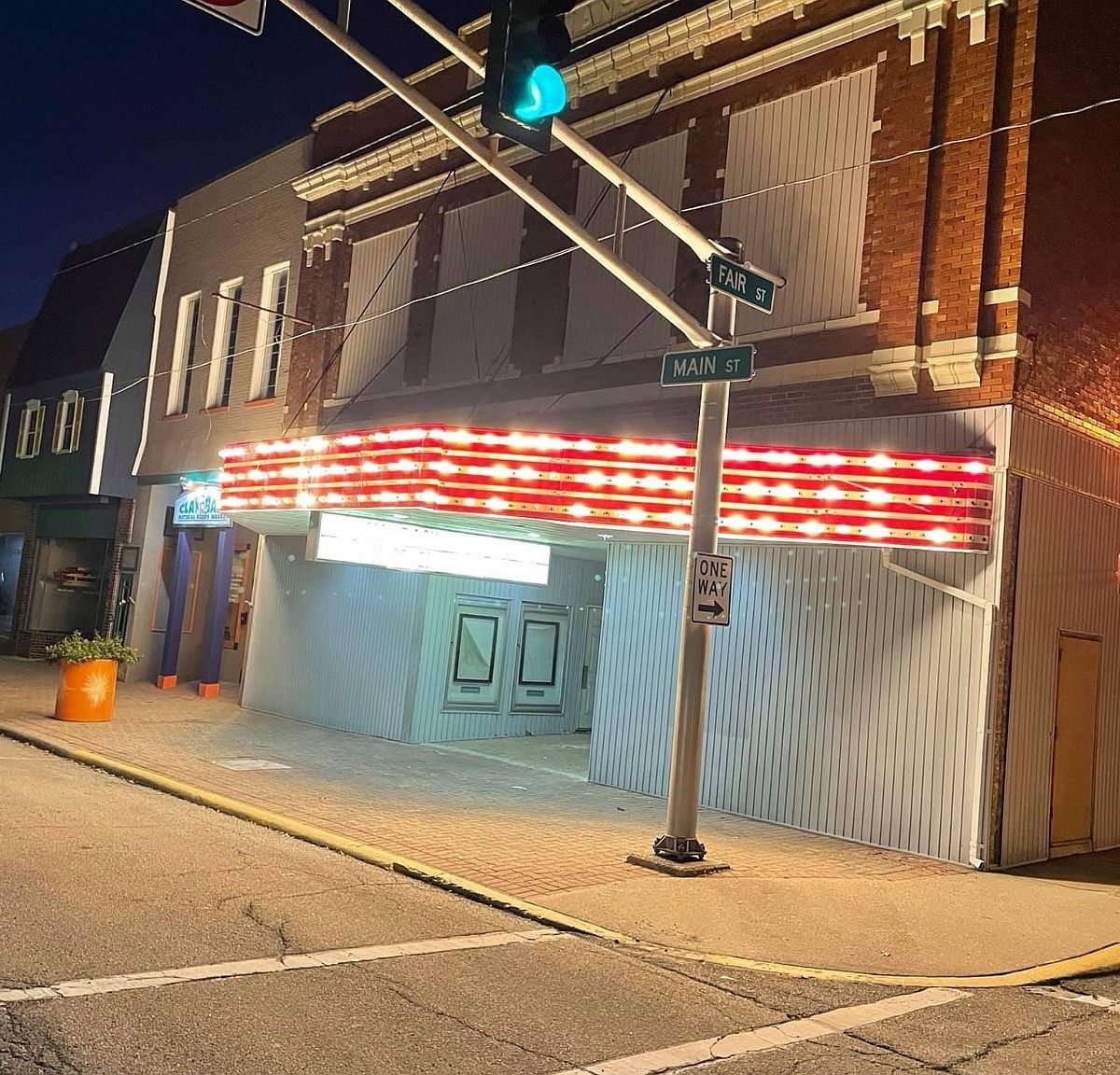 230 E Main St, Olney, IL 62450 | MLS #11228051 | Zillow